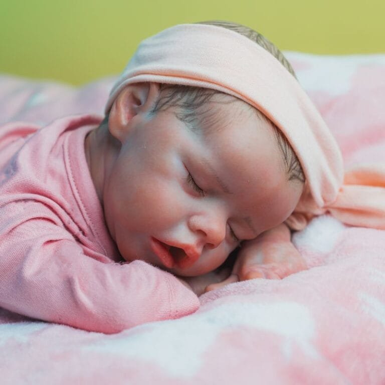 Bebê Reborn: O que é, como cuidar e onde comprar - Materníssima